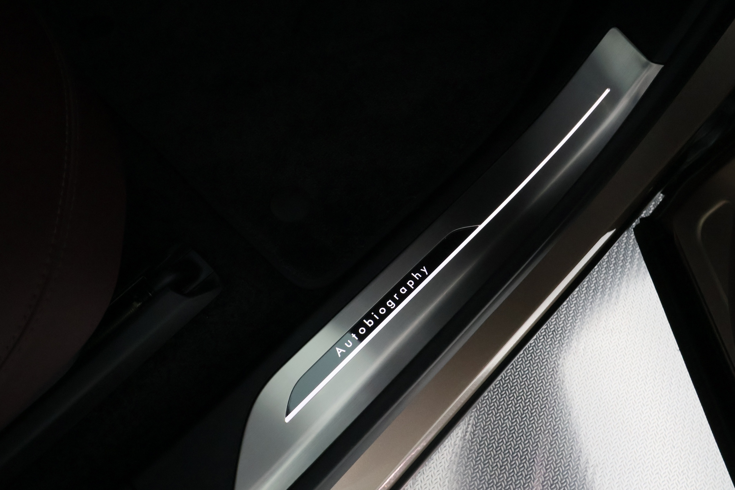 Land Rover Range Rover P460e Plug-in Hybrid Autobiography LWB *Sunset ...